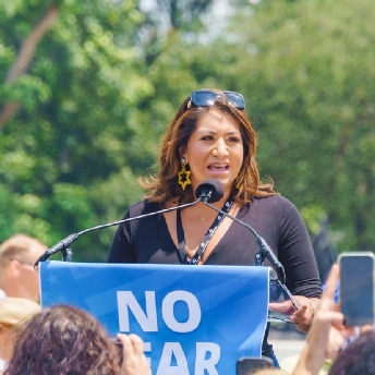 Alma Hernandez Speaks about Israel - JewishPhoenix