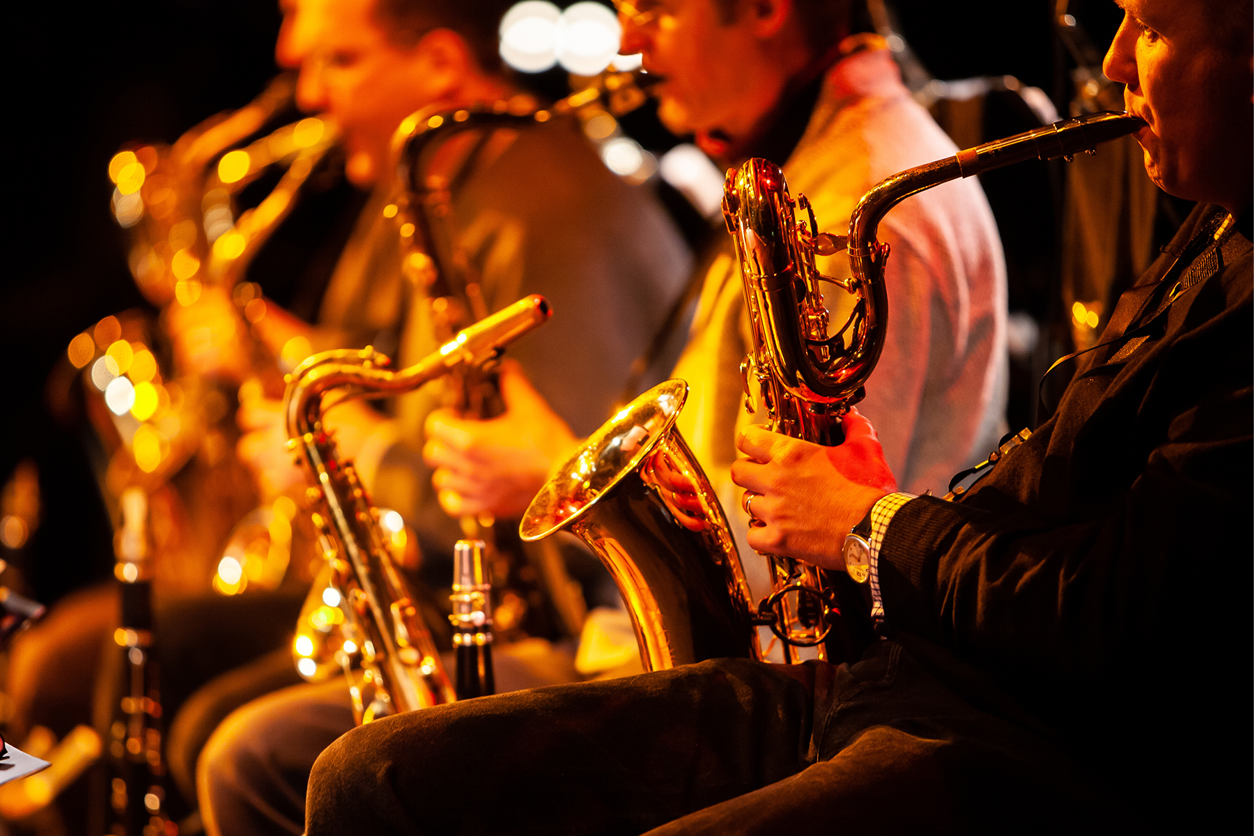 Swing Memories: Live Big Band Performance! - JewishPhoenix